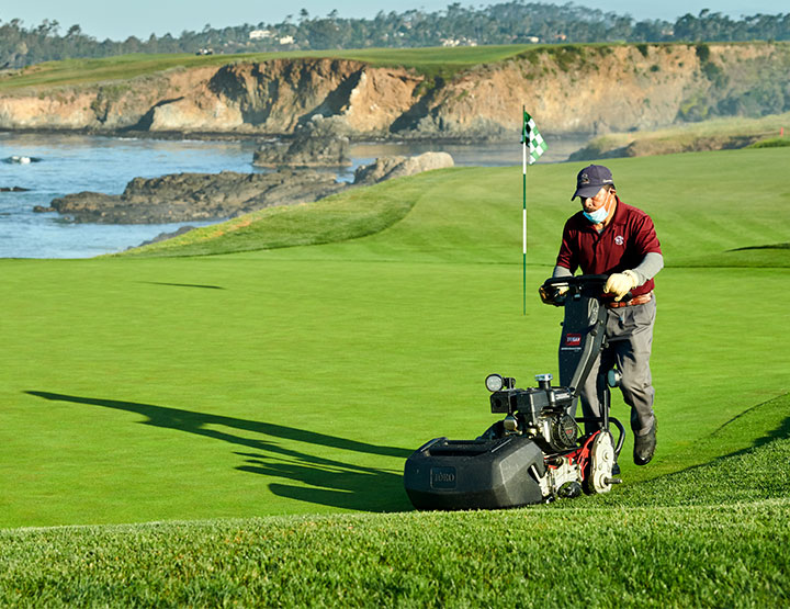 Greens Mowers, Rotary Mowers, Golf Course Mowers | Toro | Toro