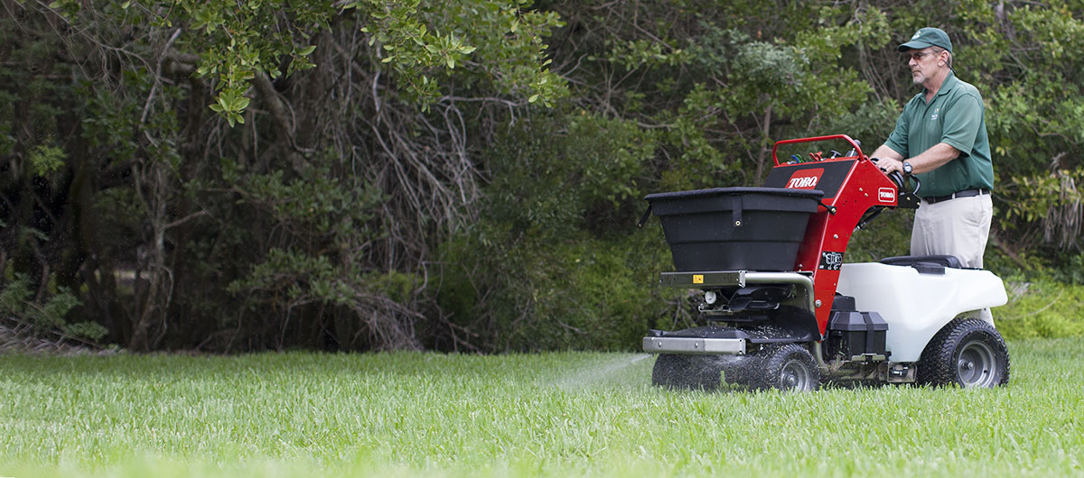 SprayMaster Lawn Spreader Sprayers | Toro