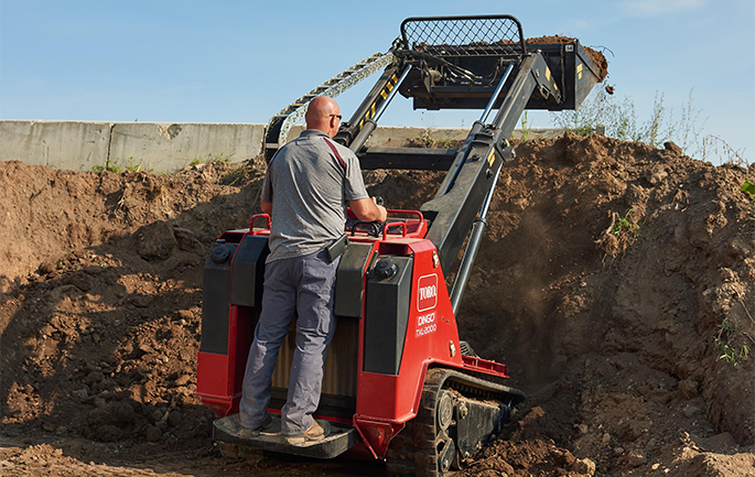 Newsroom | Toro Introduces Revolutionary Dingo® TXL 2000